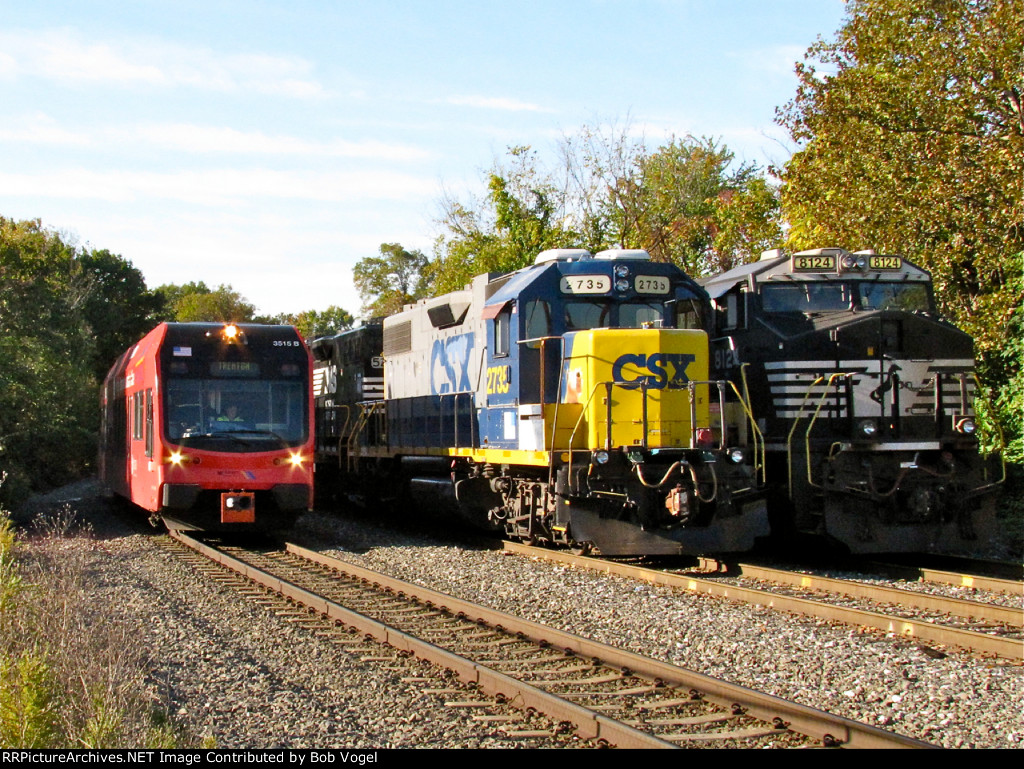 NJT 3515, CSX 2735, NS 8124